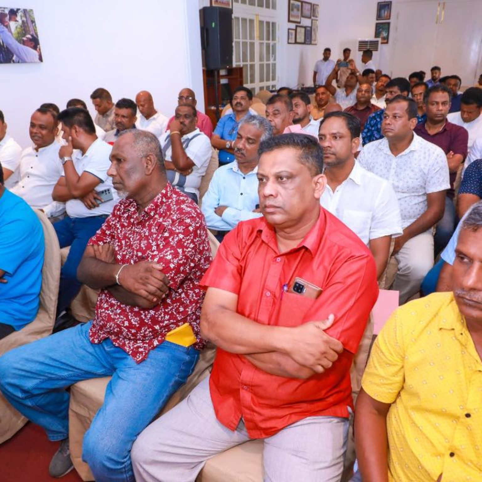 Mahinda has begun political activity by hosting a meeting of former ...